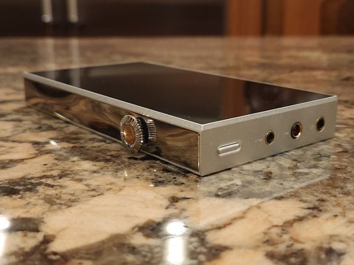 Astell & Kern A&K SE300 – Twister6 Reviews